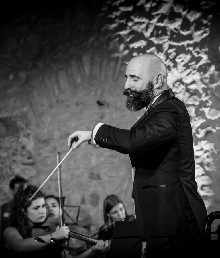 Pierre Bleuse – Conductor